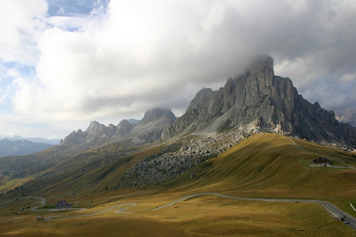 Passo Giau – niezwykła przełęcz w sercu włoskich Dolomitów | Góry Aktywnie